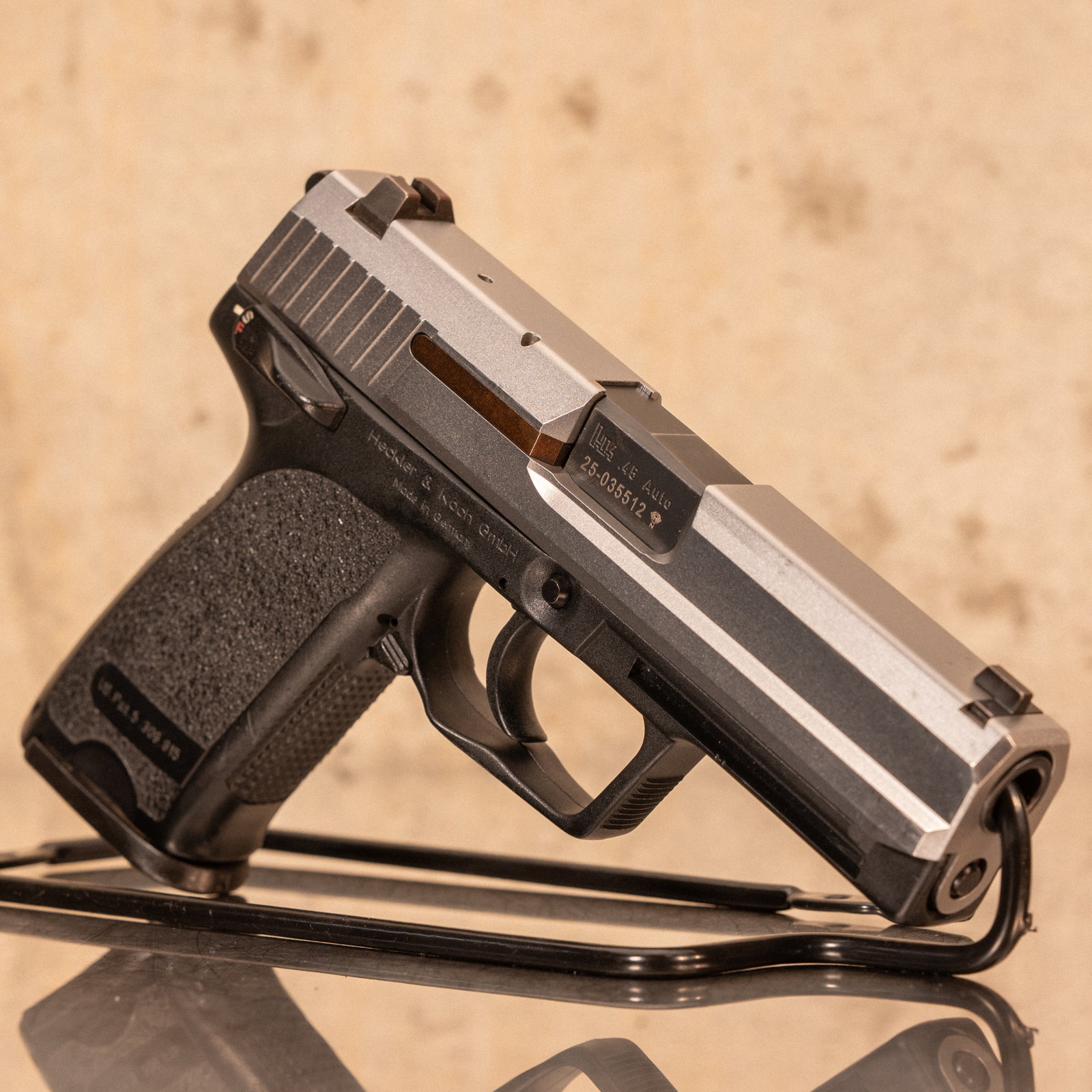 HK USP .45 Stainless | Spectral Gambit